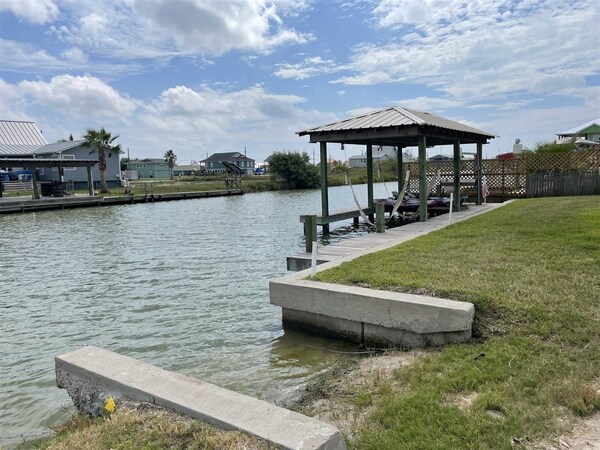 Mermaid Bay By Miss Kitty’s - Bayside, TX