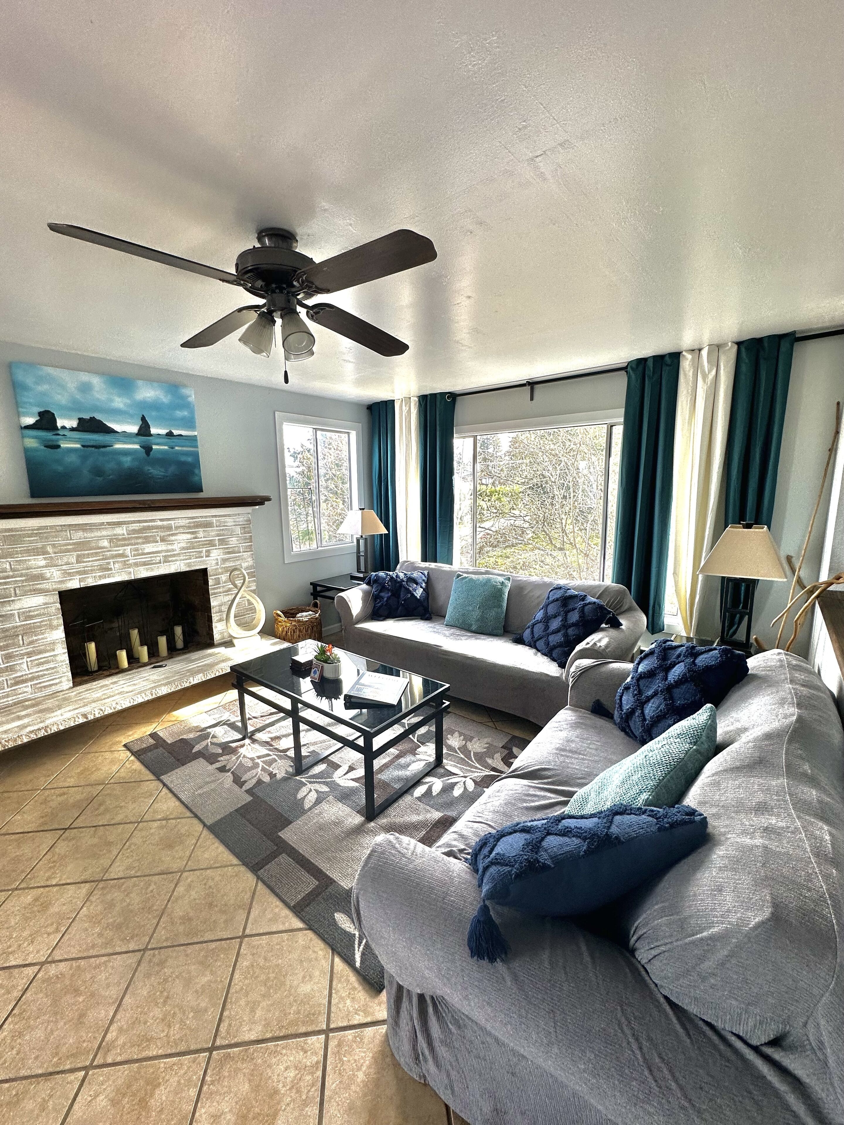 The Olympic Gateway With Water Views - Port Angeles, WA