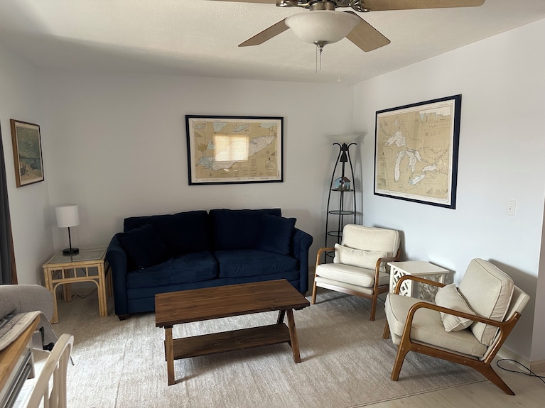 Relaxing Waterfront Condo - 30' Dock! 10 Min Walk To Jet Express & Downtown Pc - Put-in-Bay, OH