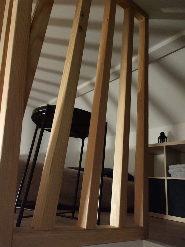 Charmant Studio Avec Jacuzzi Et Terrasse Et Plancha - Aimargues