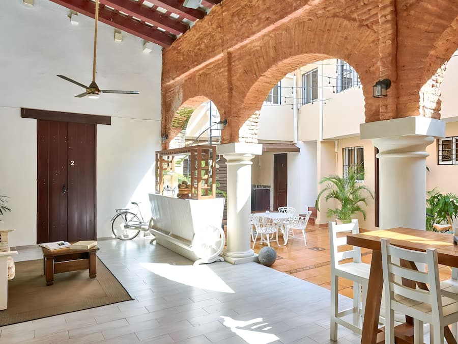 Smart TV de 30 de polegadas com canais digitais, televisor, Netflix