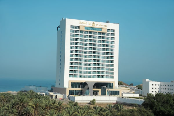 Royal M Al Aqah Beach Resort By Gewan - Ras al Khaimah
