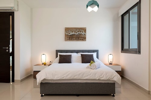 Mountain View 3bd Apartment In Demco - Power 24/7 - Lebanon