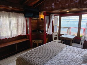 Quarto Premium | Secretária adequada para computadores portáteis, Wi-fi grátis 