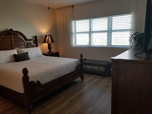 Magnificent Ocean & Instracoastal Views From 24th Floor Marina Grande - Riviera Beach, FL