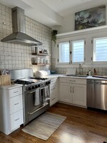 Apartamento Exclusivo, casa de banho privativa, vista para o jardim (1st Floor) | Cozinha partilhada