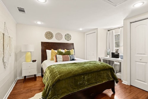 Mid-city Dream|balcony|back Yard|new! - Baton Rouge, LA