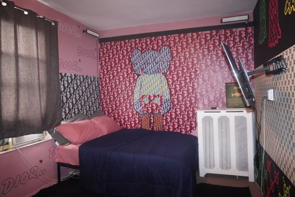 Stylish Cozy One Bedroom Fun House - Long Beach, NY