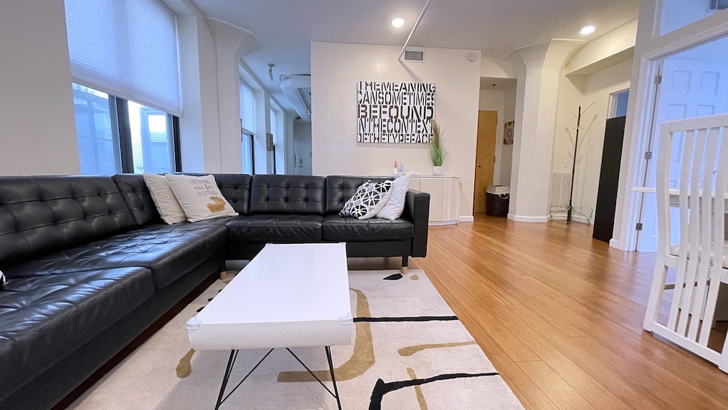 Spacious Sunlit 3br Center Of Downtown Boston Family Favorite - Northeastern University, Boston
