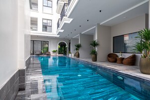 Quarto, vista para a piscina (Suite) | Vista do quarto