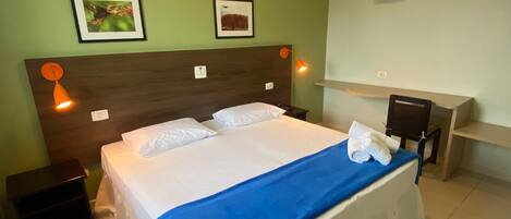 Wi-fi grátis, roupa de cama fornecida