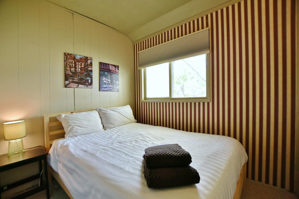 Fully Equipped Blue Mountain Chalet With Outdoor Hot Tub - Collingwood