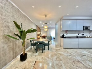 Estúdio | Ferro/tábua de engomar, Wi-fi 