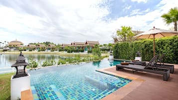 Quarto casal superluxo, 1 cama King, para não fumantes | Terraço/pátio