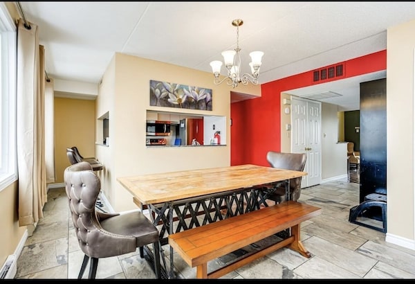 ️Next Door To The Village & Golf, Spacious Blue Mountains Chalet; Sauna -In Unit - The Blue Mountains