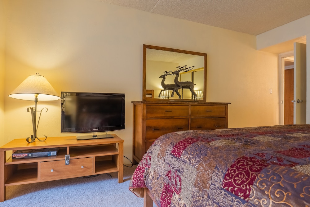 Spacious Condo, Short Walk to Lifts. SH301 - Copper Mountain | Vrbo