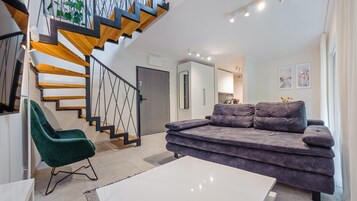 Apartamento (23) | Área de estar | TV de tela plana