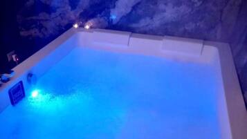 Apartamento, 1 quarto, fumadores, banheira de hidromassagem grande | Piscina