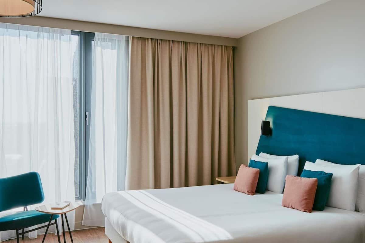 Studio Double | Cofres nos quartos, cortinas blackout, quartos à prova de som