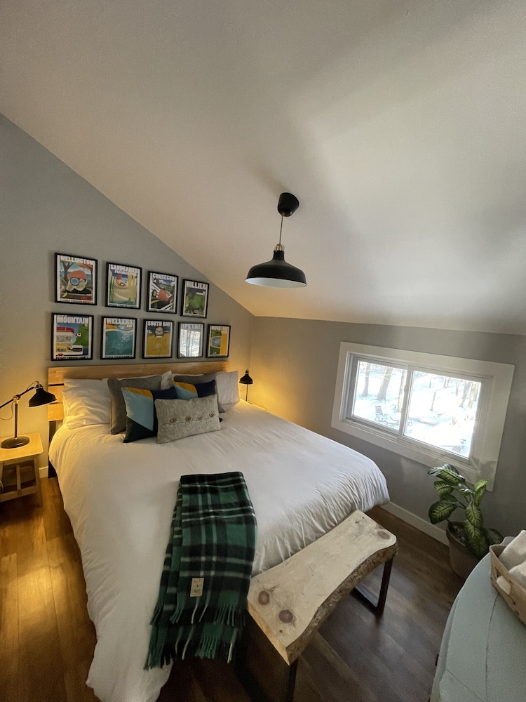 The Brook, Prince Edward County - 4 Acre Country Estate With Spa-like Amenities! - Picton