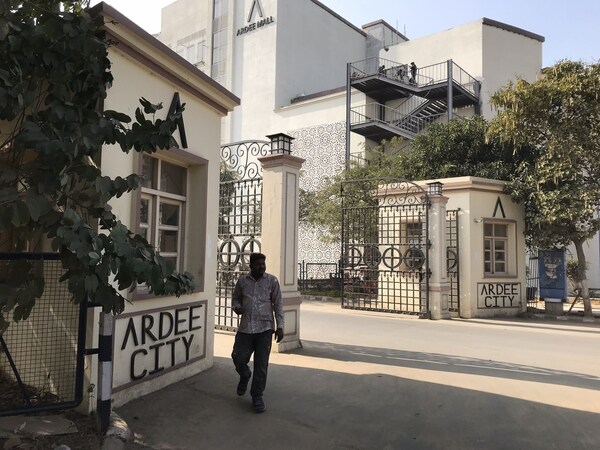 Ardee City Heart Of Gurugram <Br>security & Comfort -