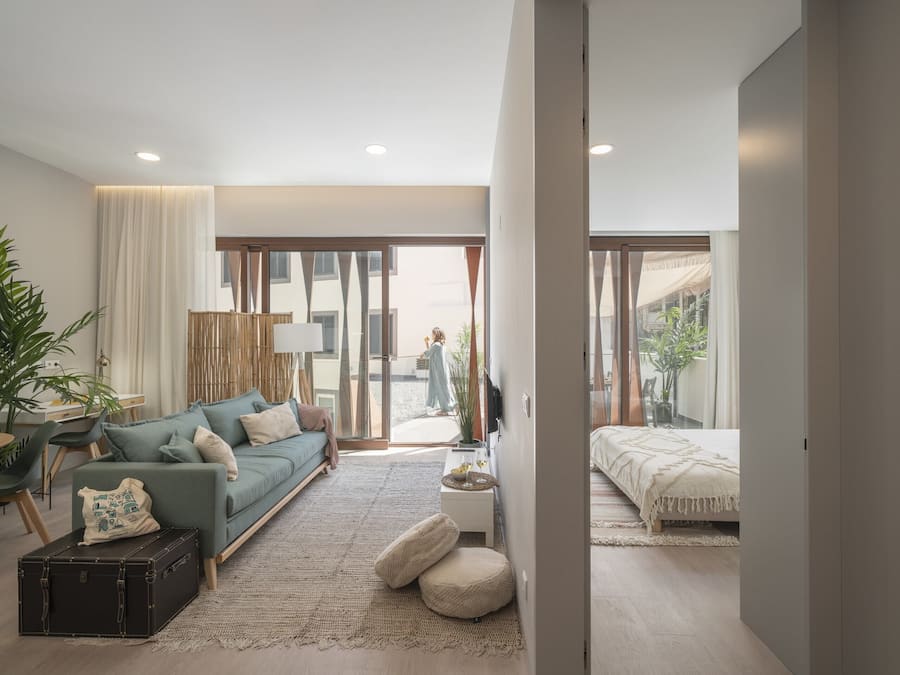 Apartamento Design, 1 cama queen-size e sofá-cama | 7 quartos, secretária, secretária adequada para computadores portáteis