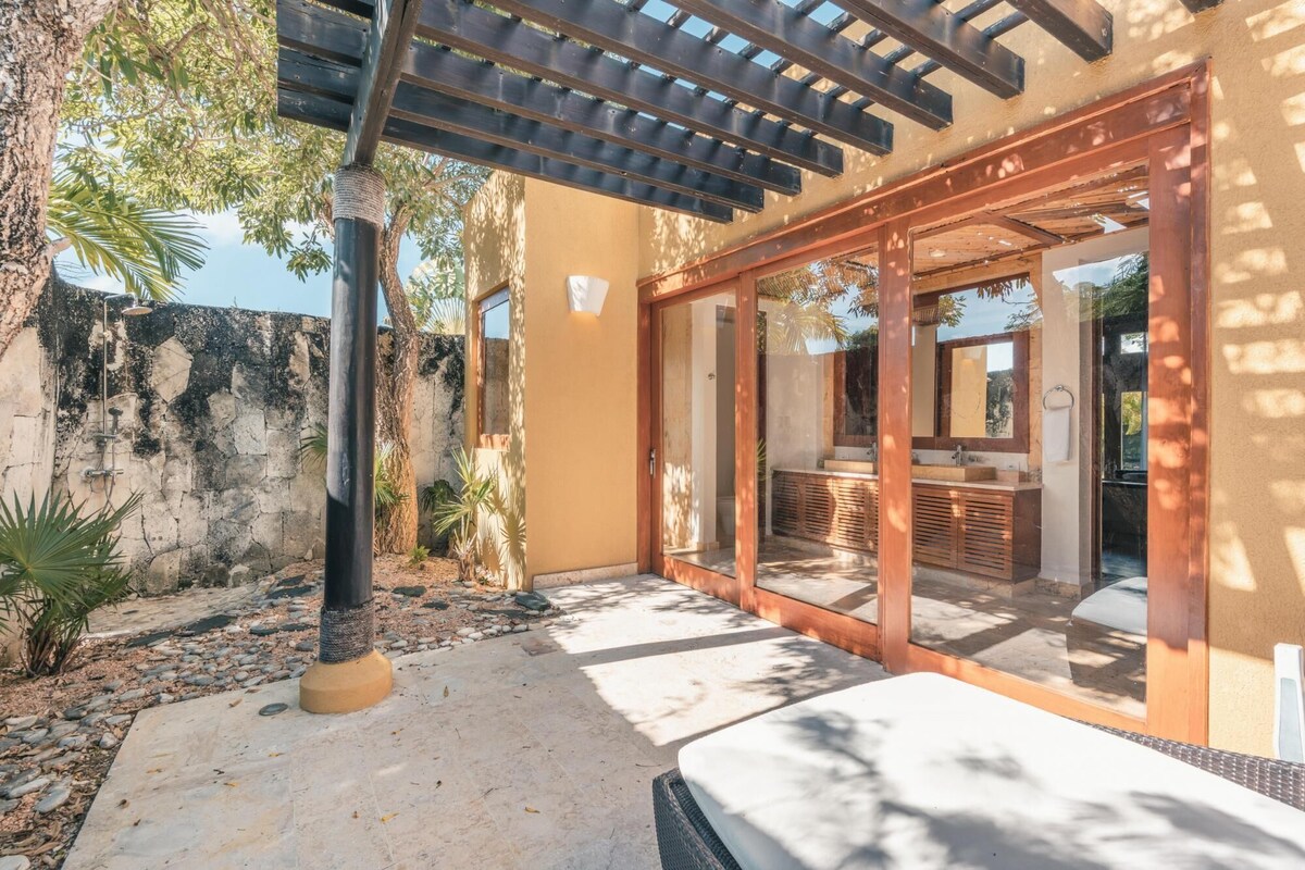 Fabulous Villa With Picuzzi at Green Village B843 Reviews, Deals ...