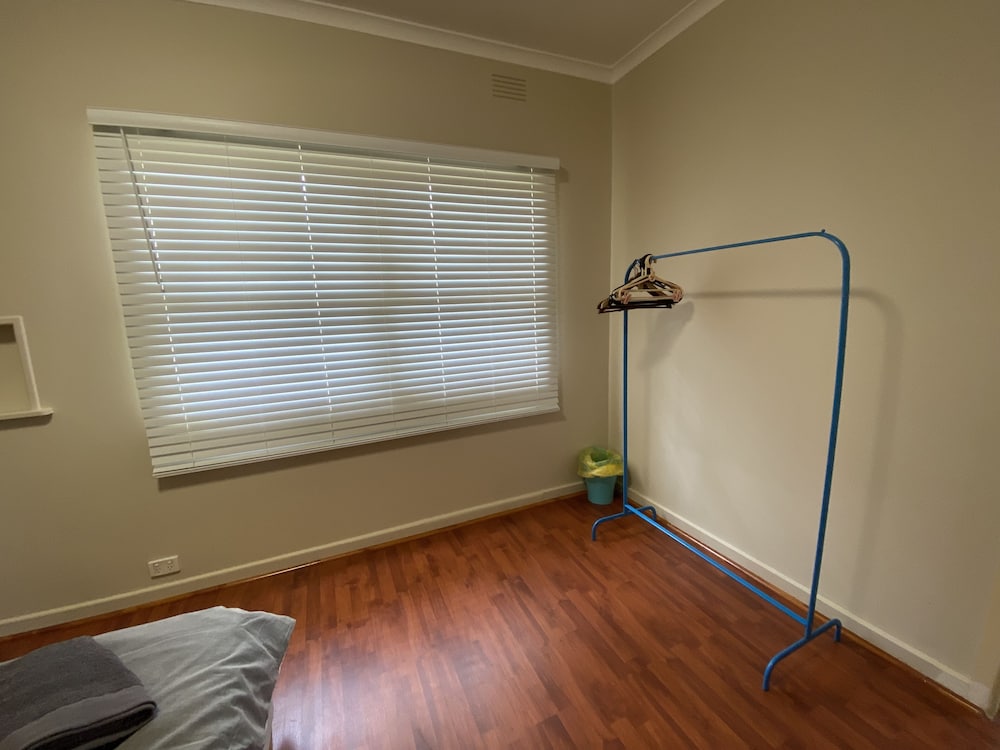 Mitcham Train Station  2 Bedrooms Unit - Forest Hill (Australia)