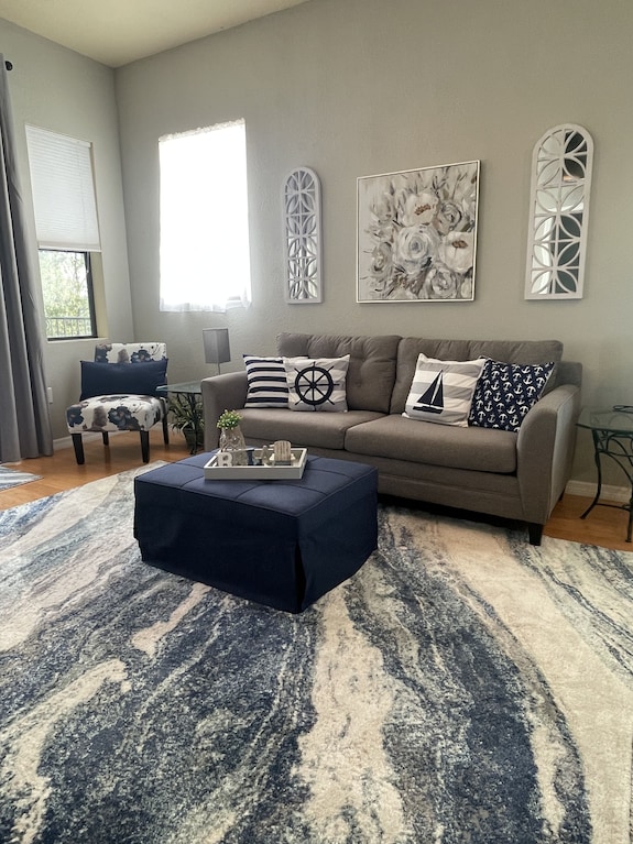 Kalua Lake Loft ! 1 Bedroom - 1.5 Bath Overlooking Lake Dora - Mount Dora, FL