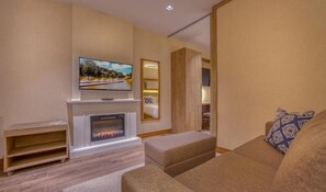 Apartamento Wyndham Gramado Termas Resort & Spa | 1 quarto, lençóis de algodão egípcio, roupa de alta qualidade, minibar