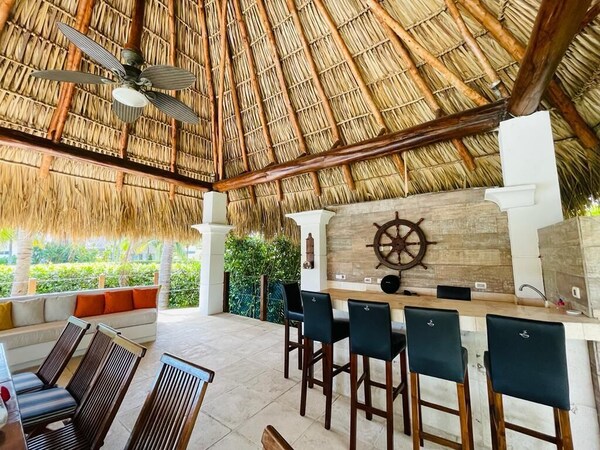 Espectacular Casa De Playa En Pergolas Del Mar - Iztapa