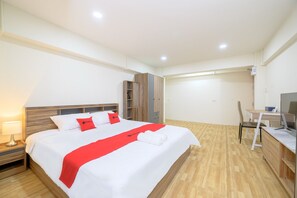 Quarto Deluxe | Secretária, Wi-fi grátis, roupa de cama fornecida 