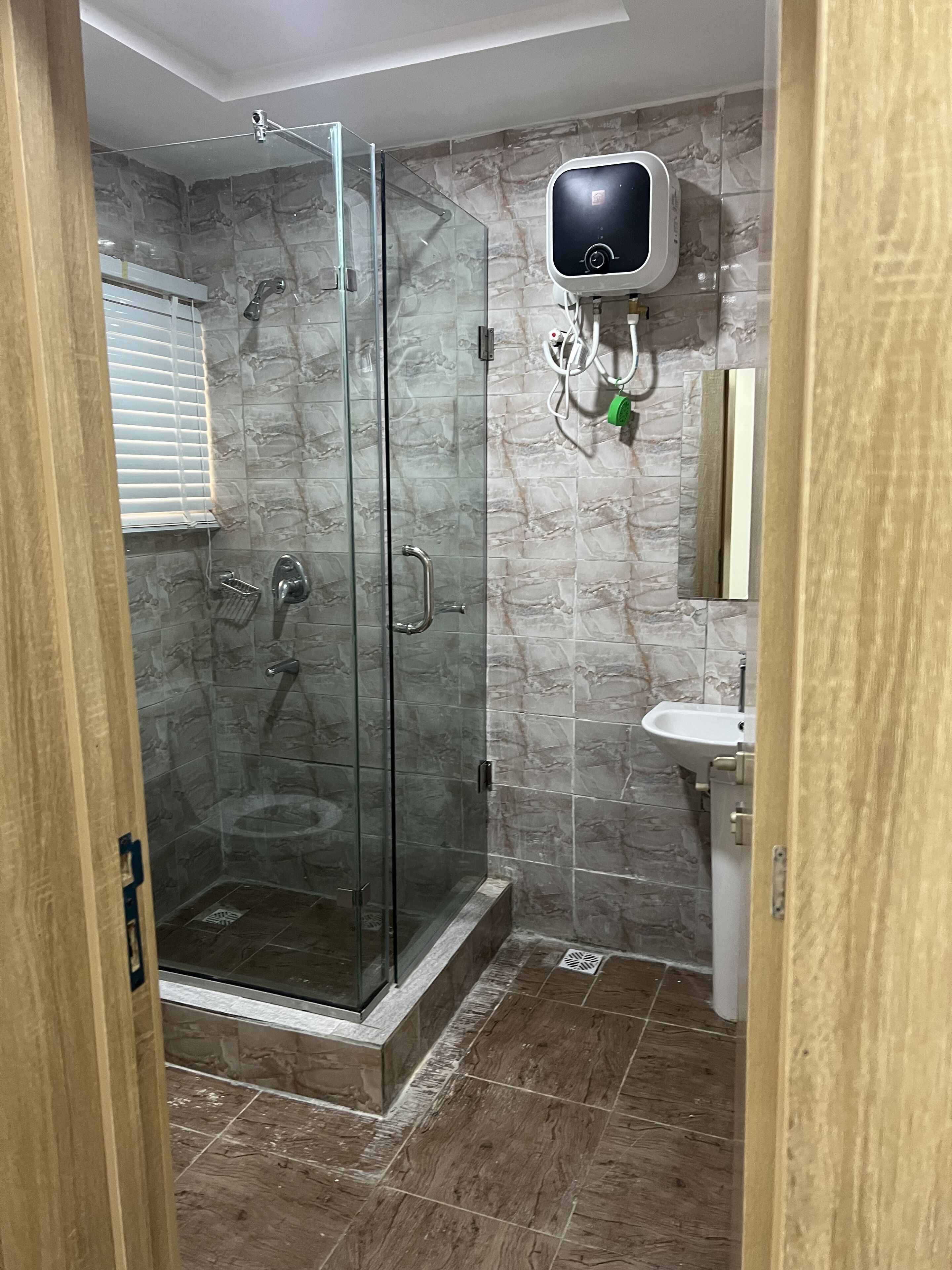 Banheira de hidromassagem interior