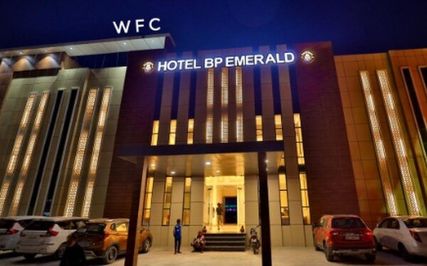 Hotel B P Emerald - Mathura