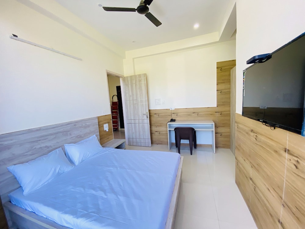 Buntees Nest: Luxury Room With Mountain View - Dharamshala