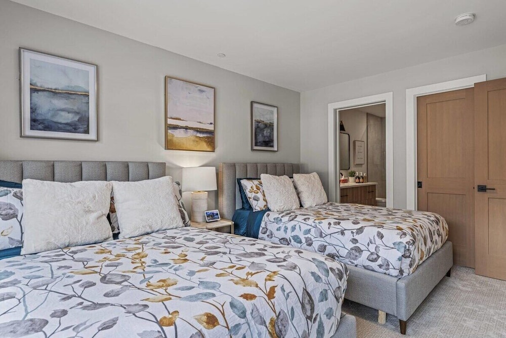 Brand New|hofburg By Ssr|topview|luxury|private Hot Tub|5br - Canmore