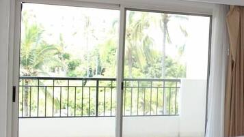 Apartamento Familiar em Condomínio Fechado | 3 quartos, Wi-fi grátis, roupa de cama fornecida