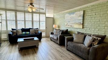 Apartamento em Condomínio Fechado (2 Bedrooms) | Diversos