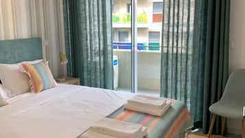 Apartamento Comfort | 2 quartos, cortinas/cortinados opacos, quartos insonorizados