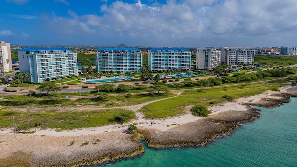 Oceanfront Paradise On Aruba The One Happy Island - Aruba
