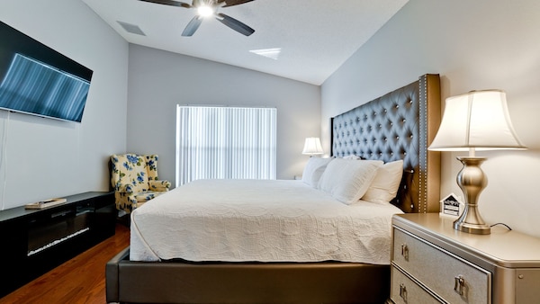 Lake House - Lake View-central Location Near Img - Community Pool, Sleep 8 - Bradenton, FL