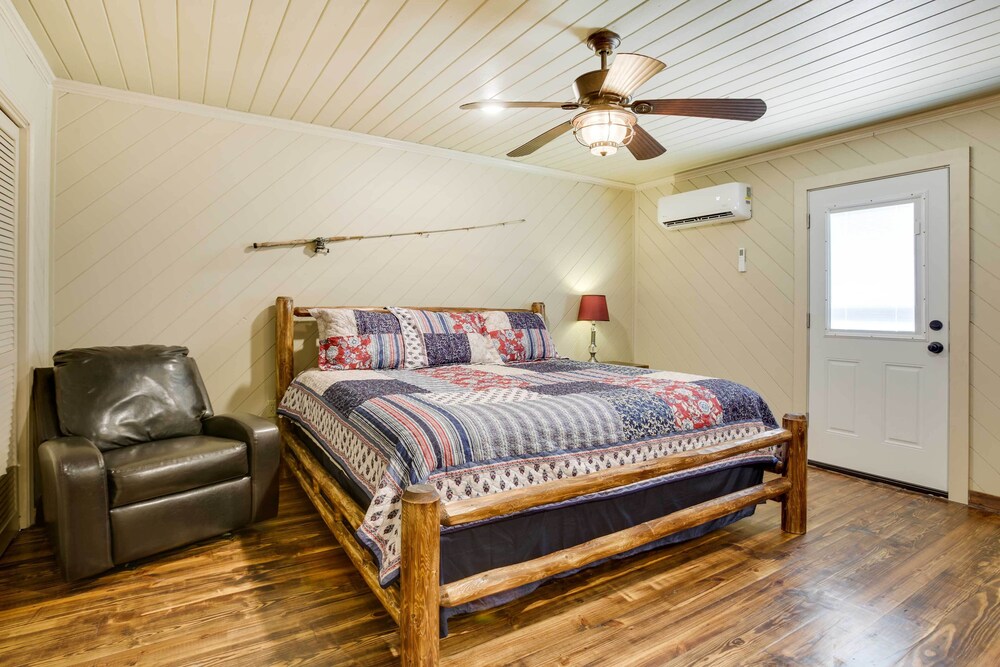 Dularge Grand Villa - Steps to Marina + Fishing! - Theriot | Vrbo