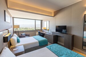 Quarto Twin Superior | Roupa de alta qualidade, minibar, cofre no quarto