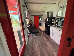Casa de Luxo, 2 casas de banho, vista para as vinhas | Sala de estar | Smart TV de 55 de polegadas com canais digitais, televisor, Netflix