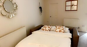 Casa | 1 quarto, ferro/tábua de engomar, Wi-fi grátis, roupa de cama fornecida 