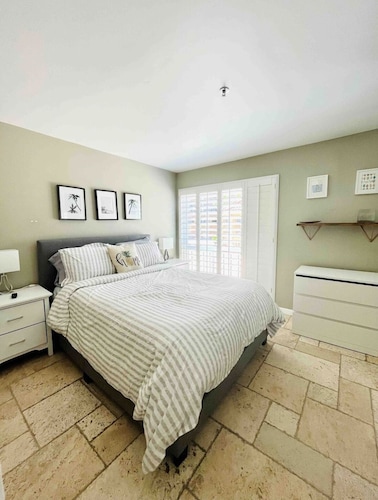 Modern Cozy & Stylish 1br/1bh W Pool View - Morena - San Diego