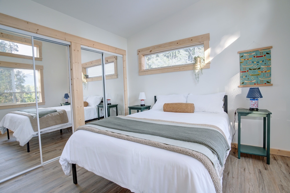 Hood River Pet Friendly Hotels