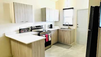 Bungalow, 2 quartos, pátio, vista para a montanha | Interior