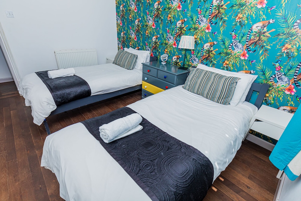 Modern Cornwall Countryside Lodge With Pool Access - Tavistock