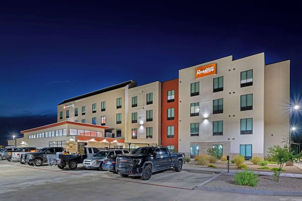 Best Western Plus Executive Residency Carlsbad Hotel - Carlsbad, NM